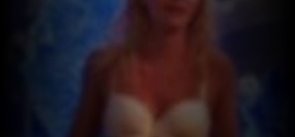 See The Hottest Kelli Giddish Sexy Scenes Mr Skin