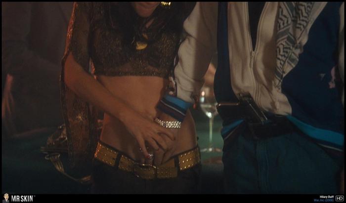 Hilary Duff In The Buff Showing Her Butt
