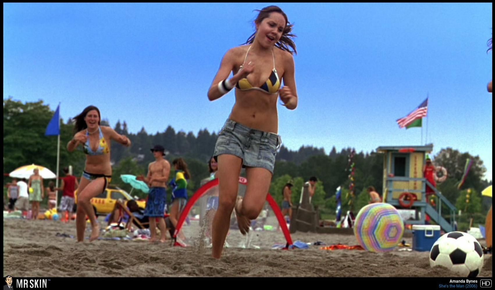 Amanda Bynes And Other Nickelodeon Starlets Who Have Gone Nude