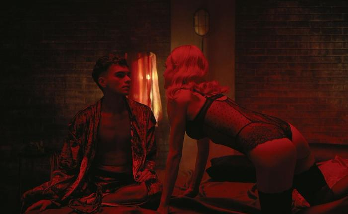 Check Out The Hot Sex Party In Fall Of The House Of Usher 2013