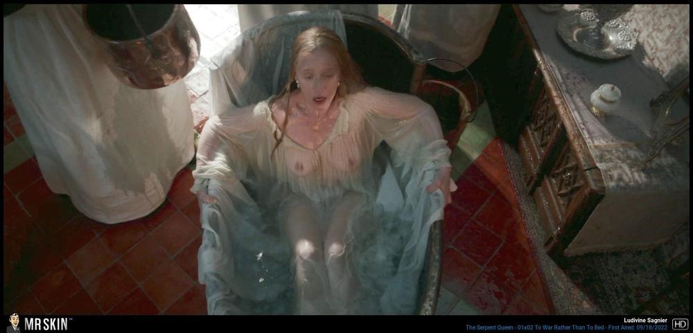 The Best Nude Scenes From The Serpent Queen Season One 2640